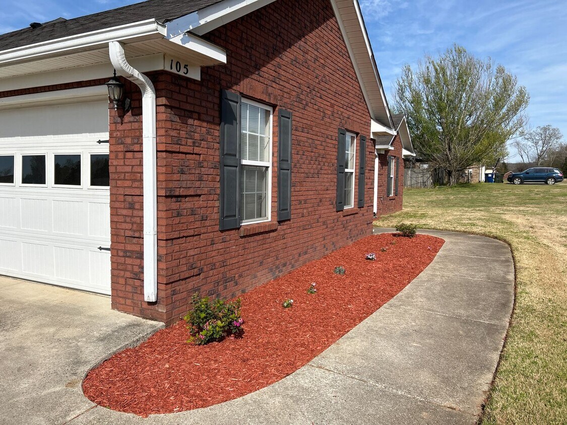 105 Turtle Point Dr, New Market, AL 35761 - House Rental in New Market ...