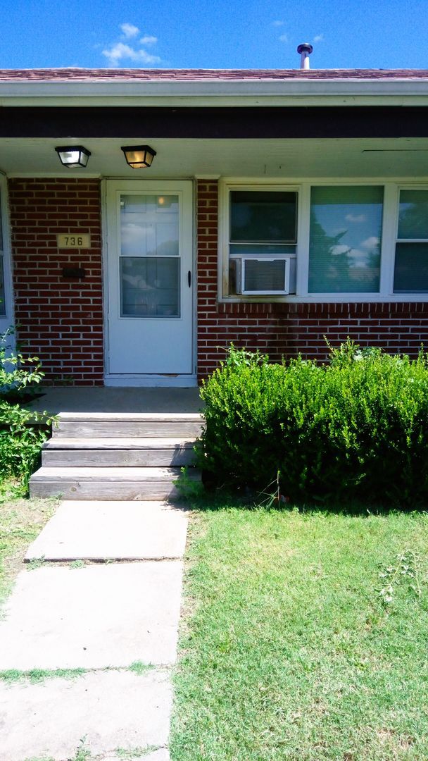 736 S Hunter, Wichita, KS 67207 - House Rental in Wichita, KS ...