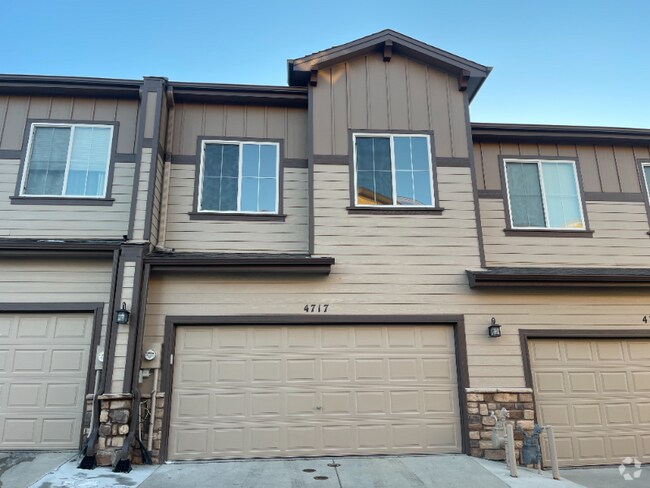 Best Luxury Sierra Ridge Apartments for Rent - Colorado Springs, CO ...