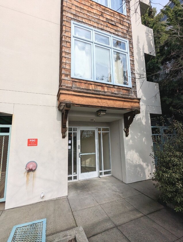 2029 Channing Way, Berkeley, CA 94704 - Townhome Rentals in Berkeley CA ...