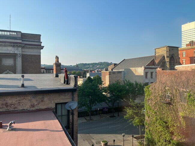 816 Elm St Unit 3, Cincinnati, OH 45202 - Apartments in Cincinnati, OH ...