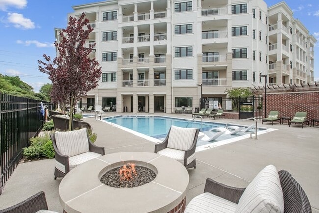 Courthouse Commons Apartments for Rent with a Garage - Central Islip ...