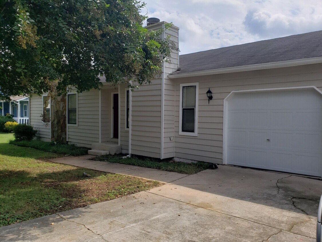 4138 Phil Niekro Pkwy, Norcross, GA 30093 - House Rental in Norcross ...