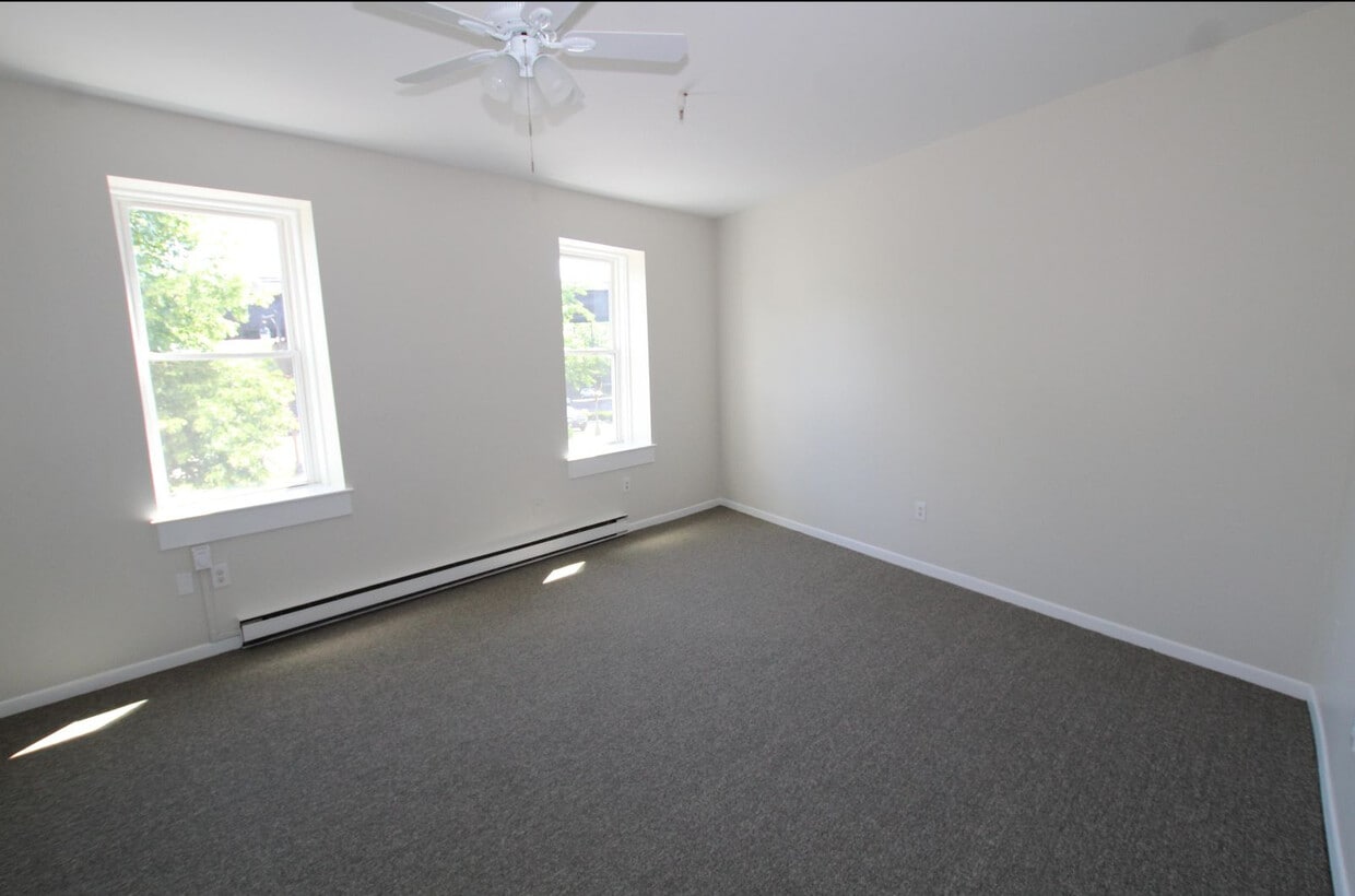 11 Broadway, Kingston, NY 12401 - 11 Broadway Kingston, NY 12401 ...