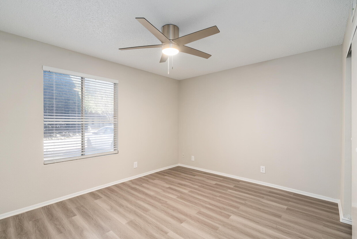 Spur Canyon Apartments - 807 The Heights Dr Fort Worth, TX 76112 ...