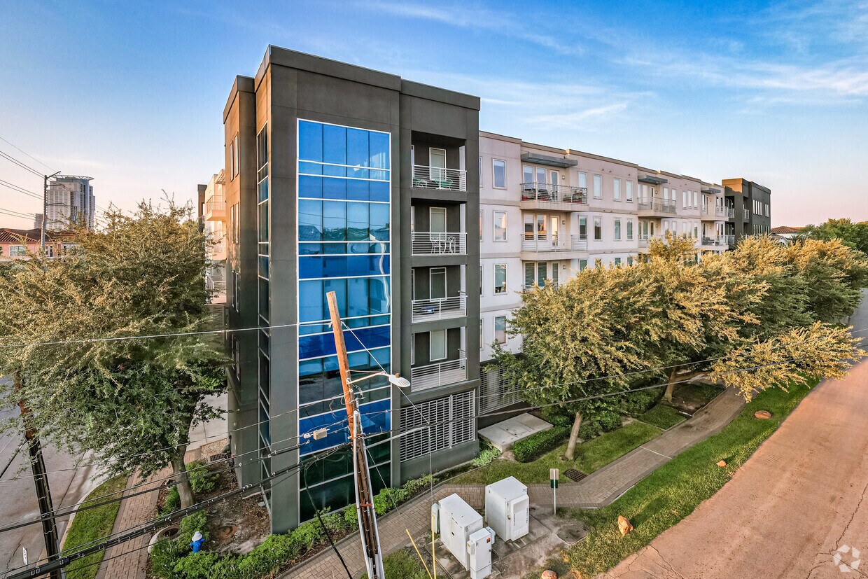 Jackson Place - 505 Jackson Hill St Houston, TX 77007 | Apartments.com