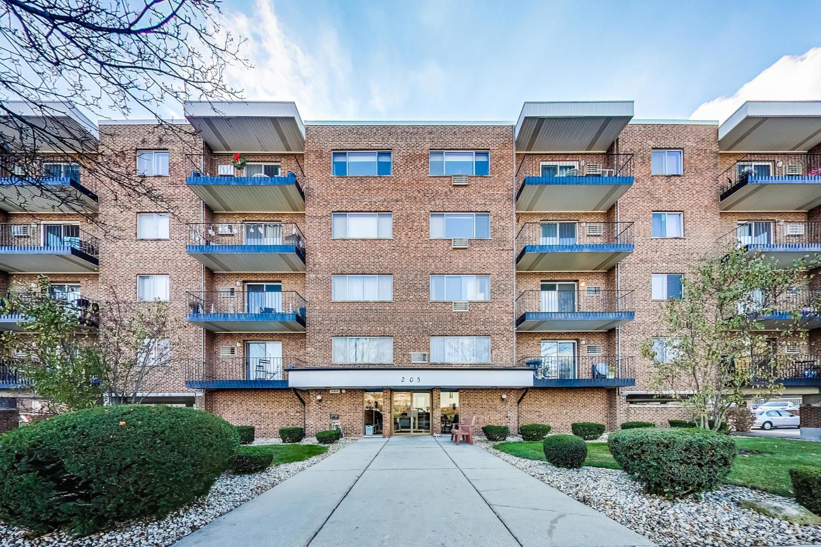 205 W Miner St Unit 202, Arlington Heights, IL 60005 - Condo for Rent ...