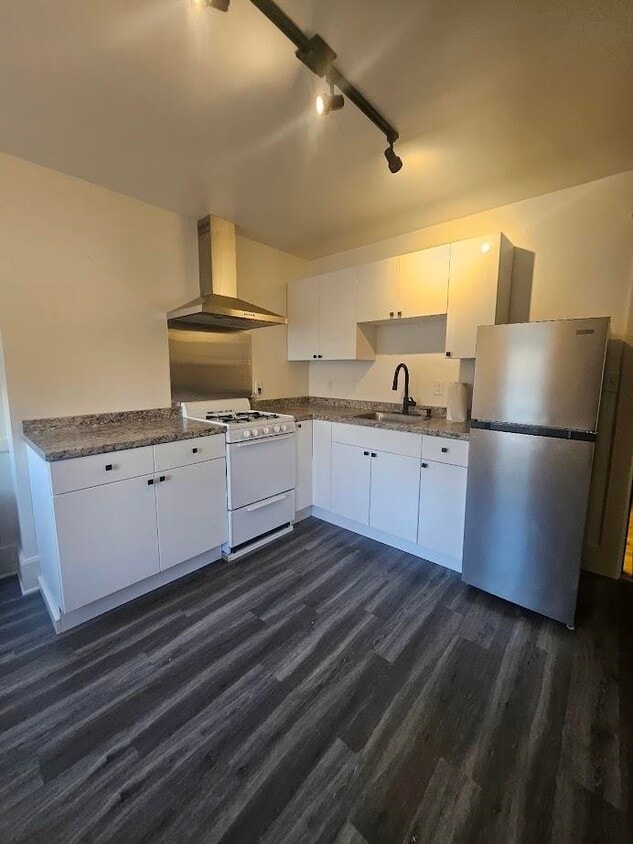 11 Court St Unit 15, Keene, NH 03431 - Room for Rent in Keene, NH ...