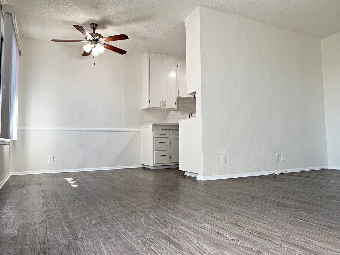 4845 W Slauson Ave Unit 9, View Park-Windsor Hills, CA 90056 - Room for ...