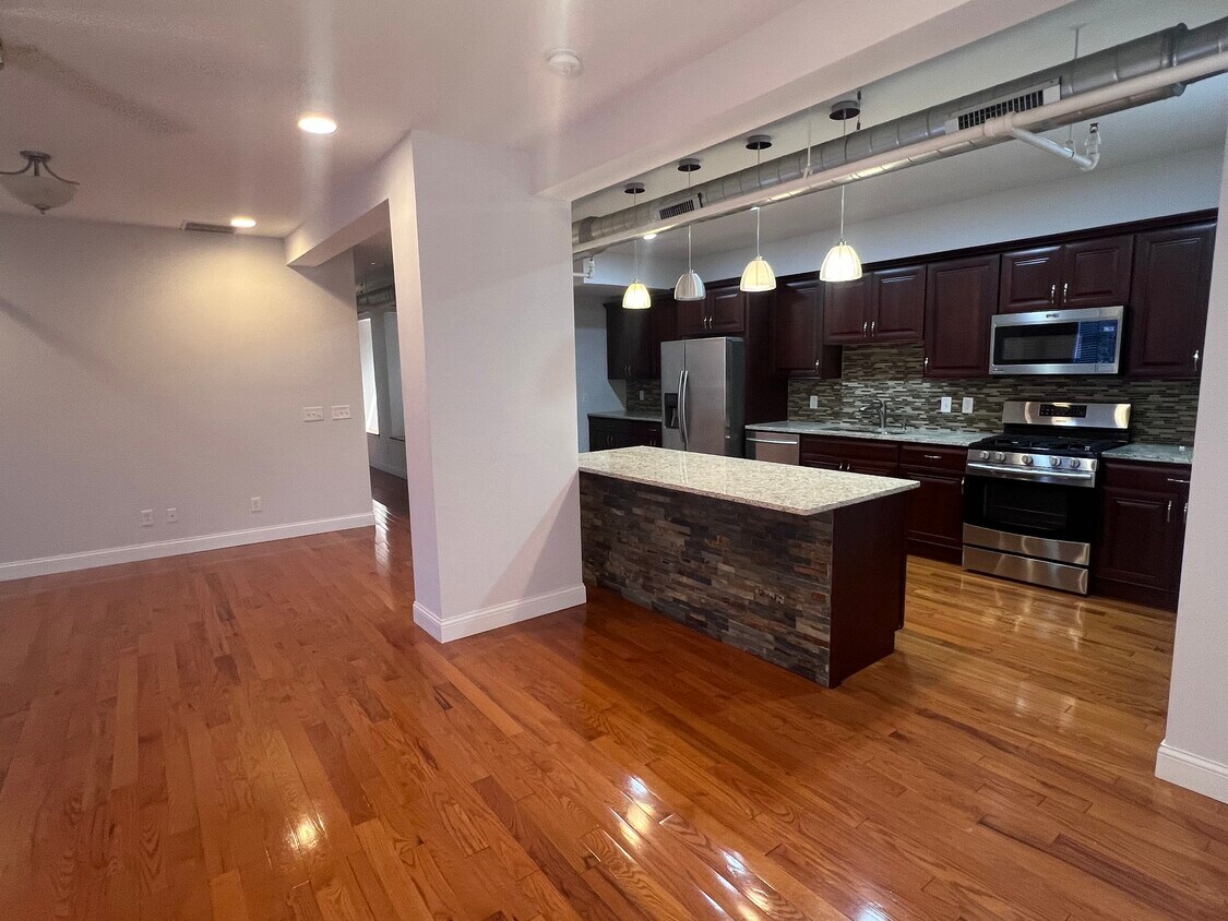 303 Union Blvd Unit 3N, Saint Louis, MO 63108 - Condo for Rent in Saint ...