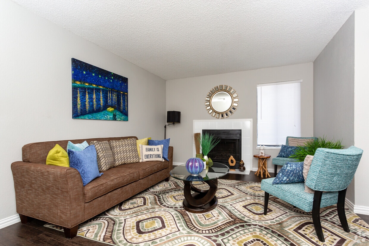 Water Ridge Apartments - 4600 W Pioneer Dr Irving, TX 75061 ...