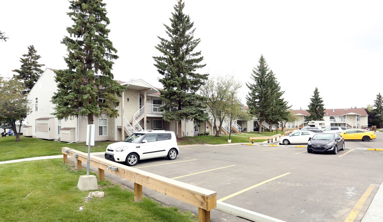 Tamarack East & West - 1603 Millwoods Rd E Edmonton, AB | Apartments.com Tamarack East & West - 1603 Millwoods Rd E Edmonton, AB | Apartments.com