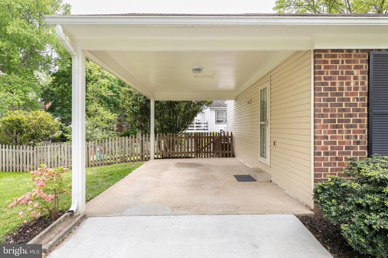 12029 Cheviot Dr, Herndon, VA 20170 - House Rental in Herndon, VA ...