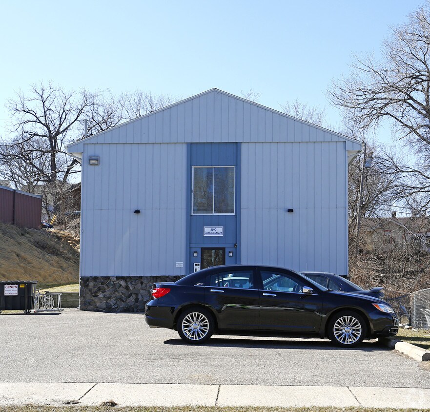 2190 Robbins St, Saint Paul, MN 55114 - 2190 Robbins St Saint Paul, MN 55114 | Apartments.com