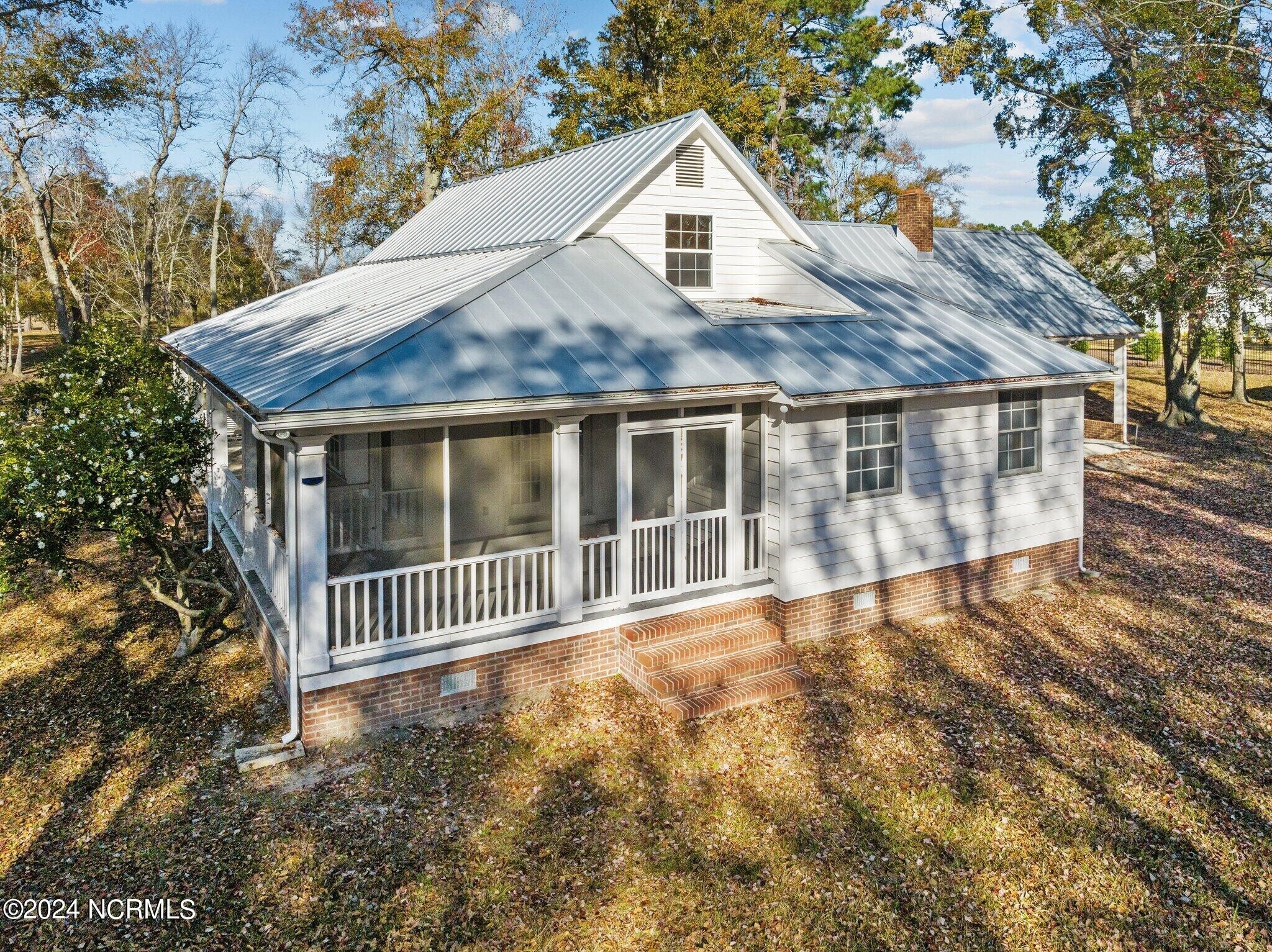 2229 Sloop Point Loop Rd, Hampstead, NC 28443 - House Rental in ...