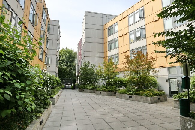 Circa Green Lake Apartments - Apartments in Seattle, WA | Apartments.com