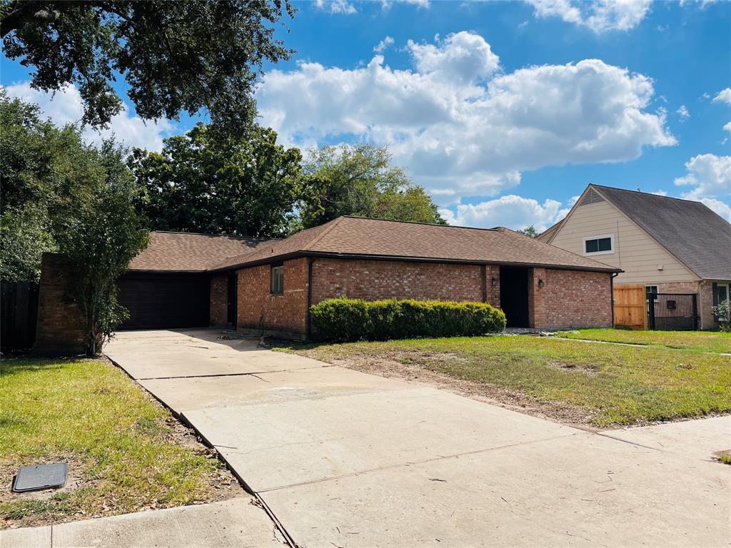 12023 Sugar Springs Dr, Houston, TX 77077 - House Rental in Houston, TX ...