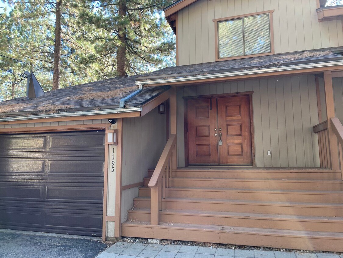 1195 Tokochi St, South Lake Tahoe, CA 96150 - House Rental in South ...