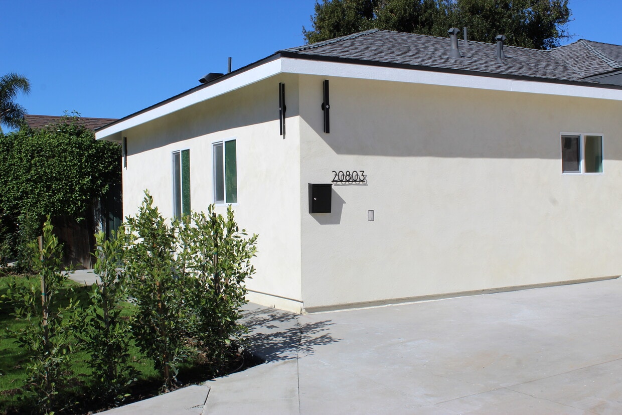 20803 Bassett St, Los Angeles, CA 91306 - House Rental in Los Angeles ...