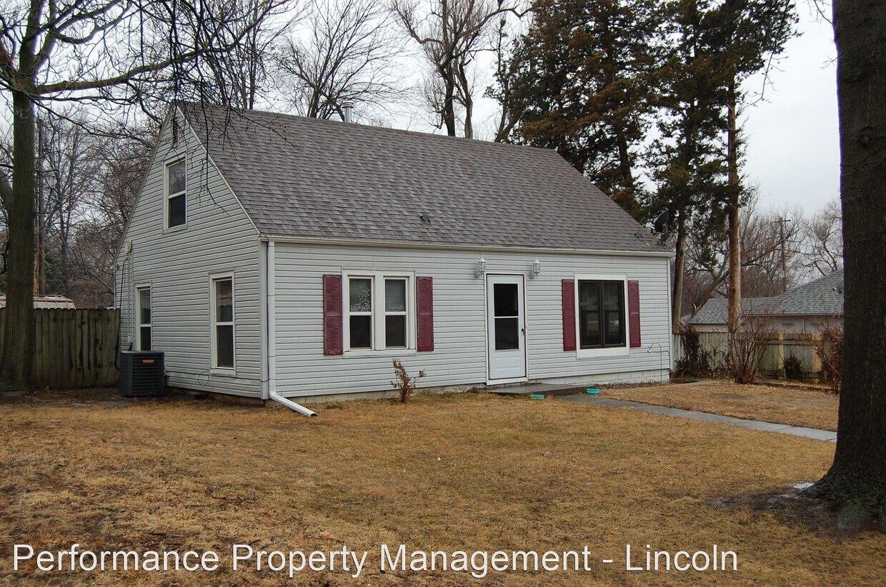 5121 Pioneers Blvd, Lincoln, NE 68506 - House Rental in Lincoln, NE ...