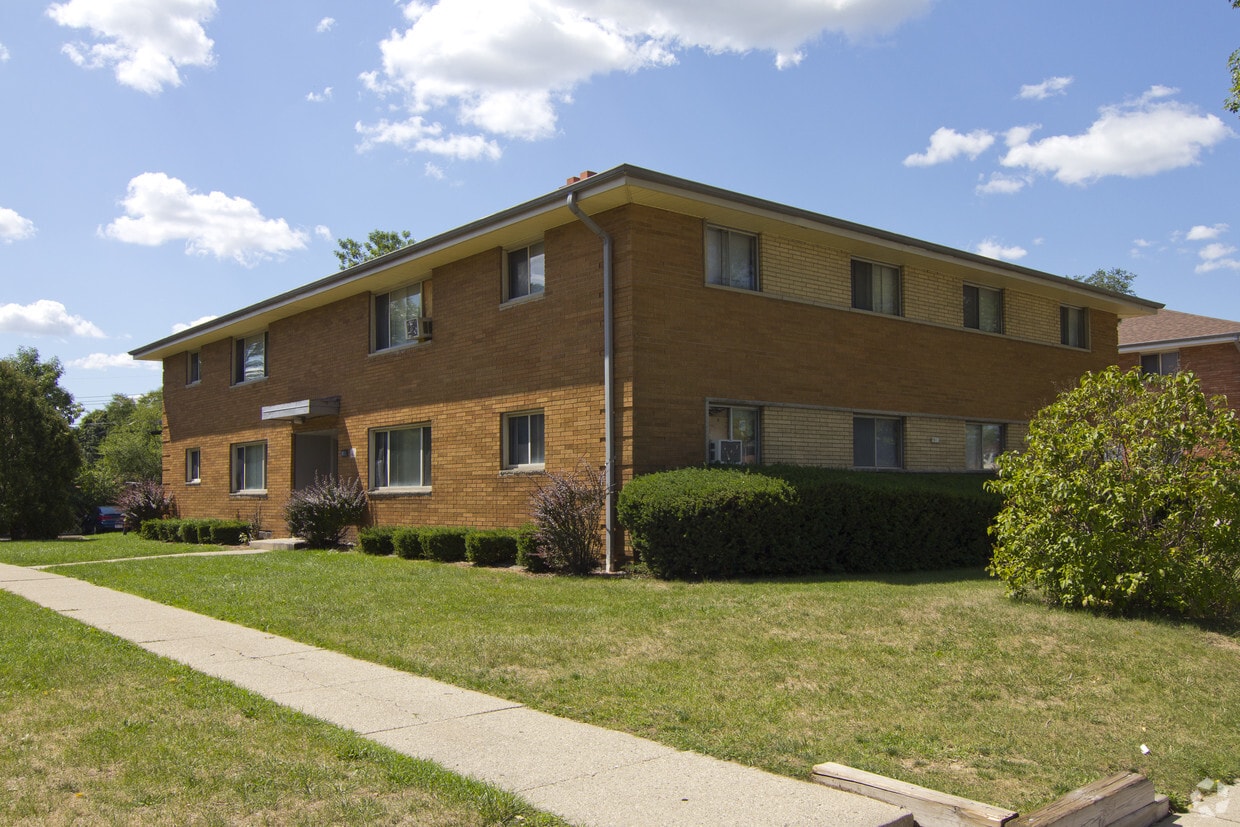 8801 W Mill Rd, Milwaukee, WI 53225 - 8801 W Mill Rd Milwaukee, WI ...