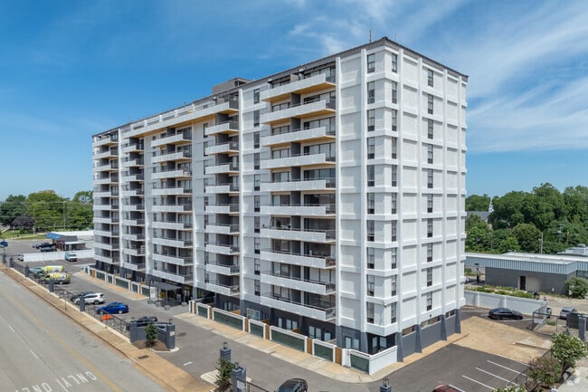 North Memphis Apartments for Rent with a Walk-In Closet - Memphis, TN ...