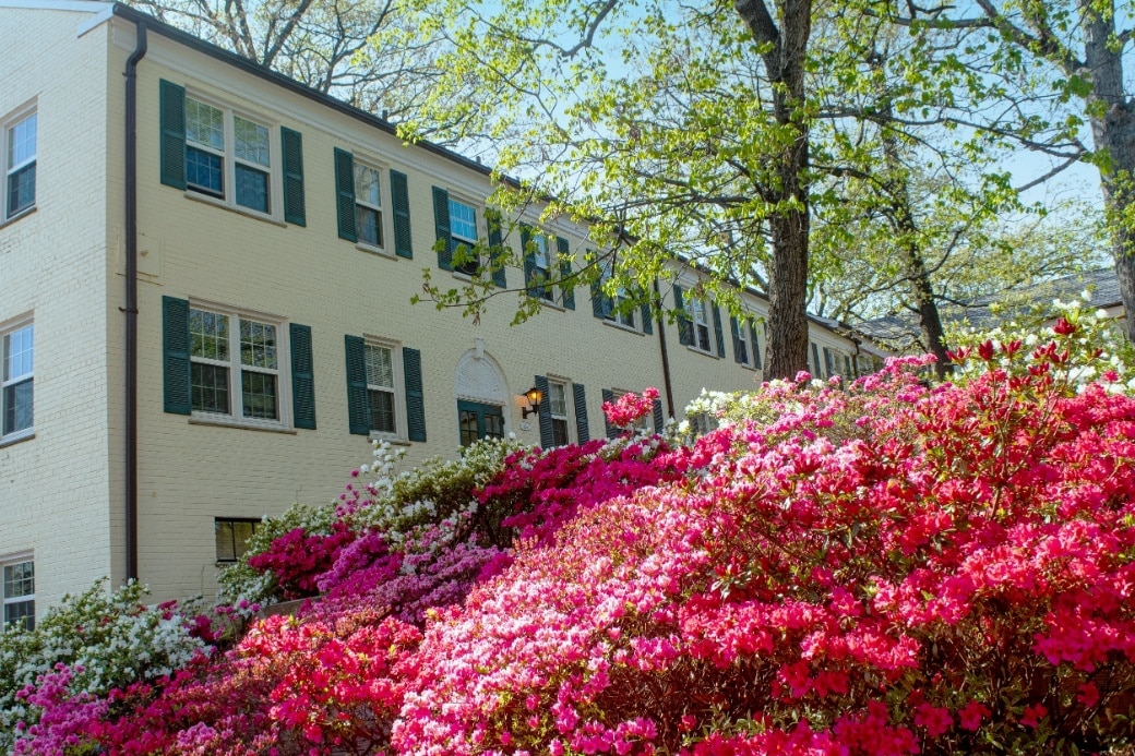 Barcroft Apartments - 1130 S George Mason Dr Arlington, VA 22204 ...