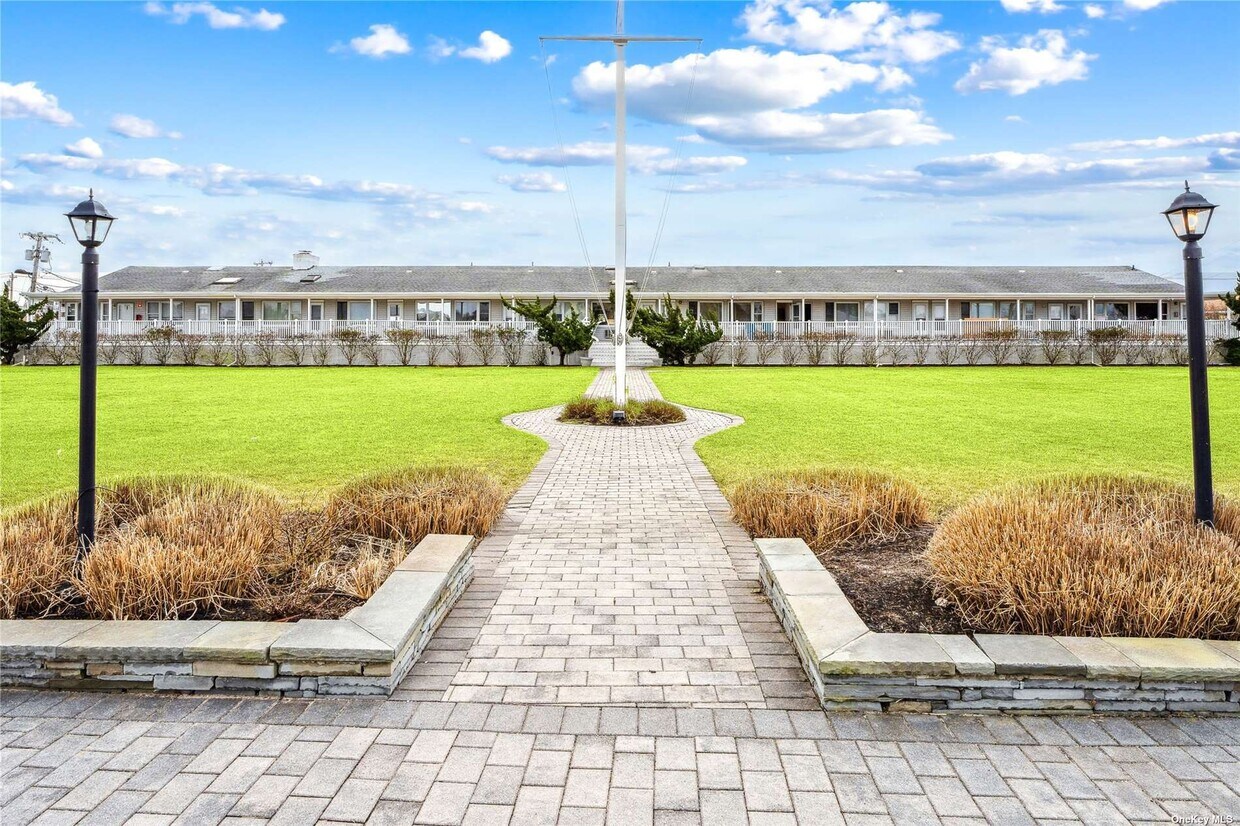 228 Dune Rd Unit 919, Westhampton Beach, NY 11978 - Room for Rent in ...