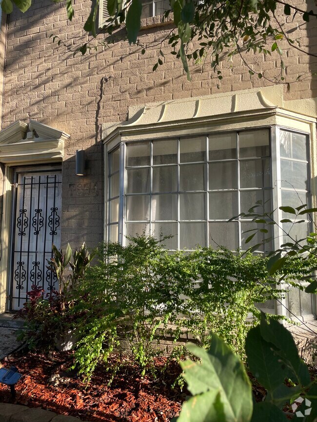 Sharpstown Apartments for Rent with a Yard - Houston, TX - 1 Rentals ...