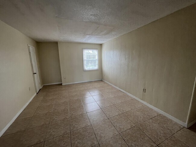 2793 L B McLeod Rd, Orlando, FL 32805 - Townhome Rentals in Orlando FL | Apartments.com