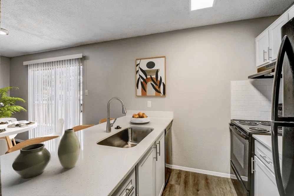 Lawson - Apartments in Benbrook, TX | Apartments.com