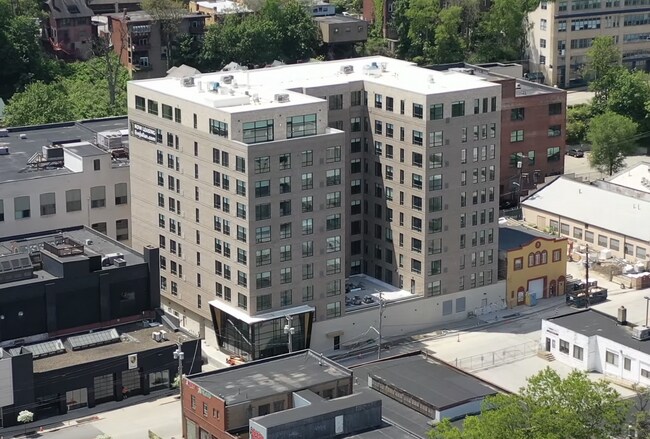 The Julian - 419 Melwood Ave Pittsburgh, PA 15213 | Apartments.com