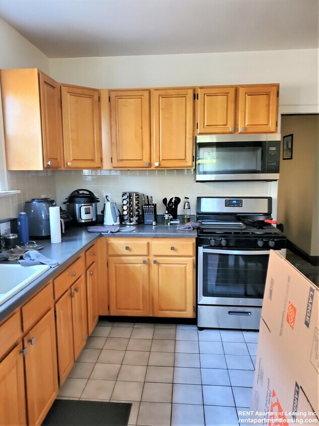 8105 Keating Ave Unit 3, Skokie, IL 60076 - 8105 Keating Ave Skokie, IL ...