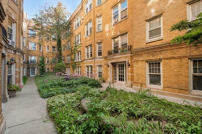 1353 W Greenleaf Ave Unit 1E, Chicago, IL 60626 - Condo for Rent in ...