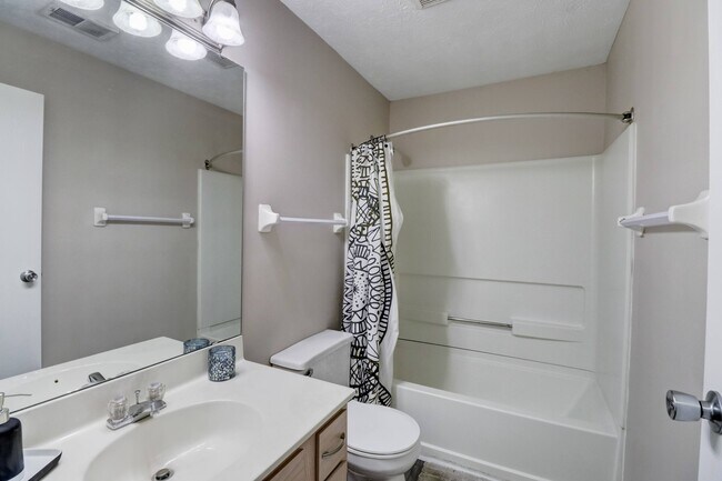 BrookStone Village - Apartments in Cincinnati, OH | Apartments.com