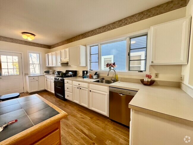 Powder House Square Student Apartments for Rent - Somerville, MA ...