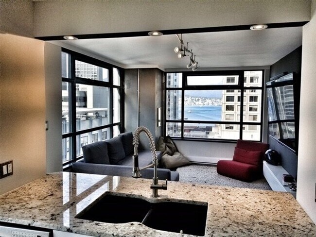 438 Seymour St, Vancouver, BC V6B 6H4 Apartments - 438 Seymour St ...