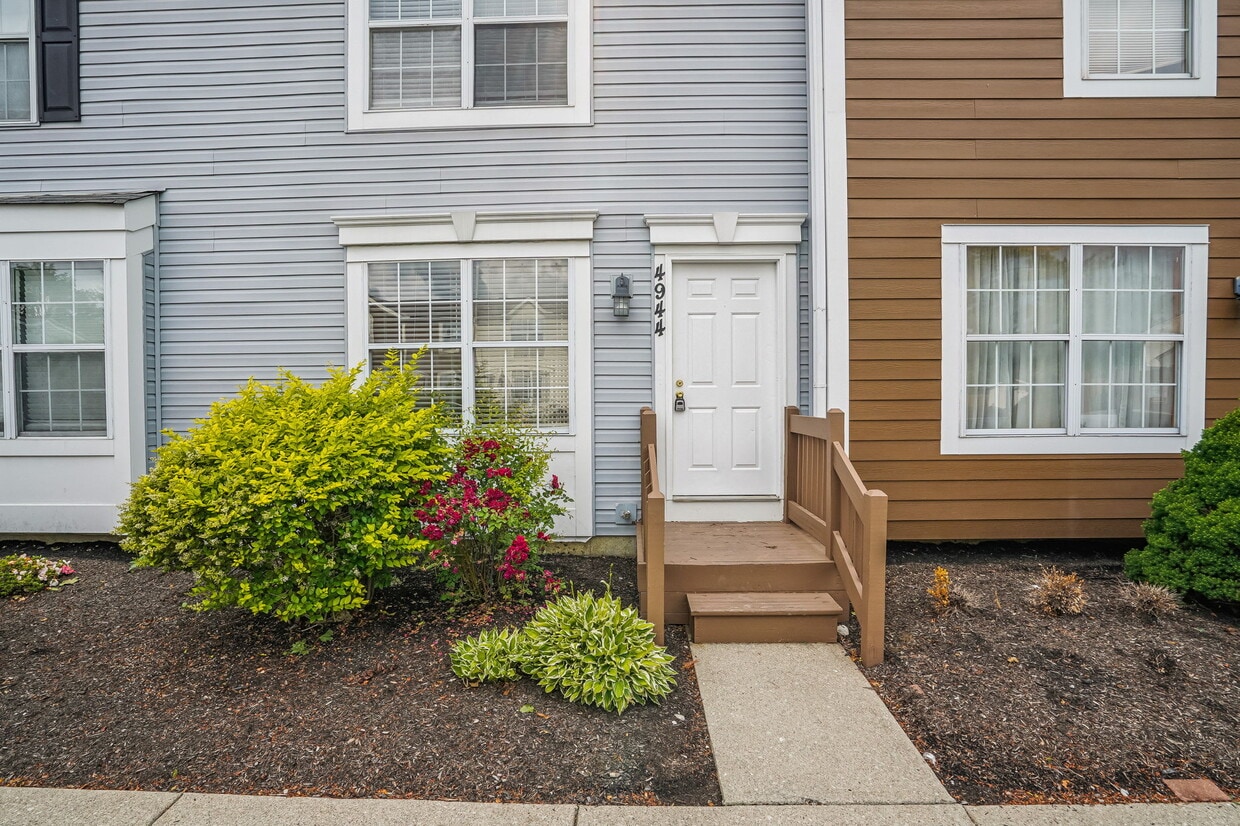 4944 Stoneybrook Blvd, Hilliard, OH 43026 - Townhome Rentals in ...