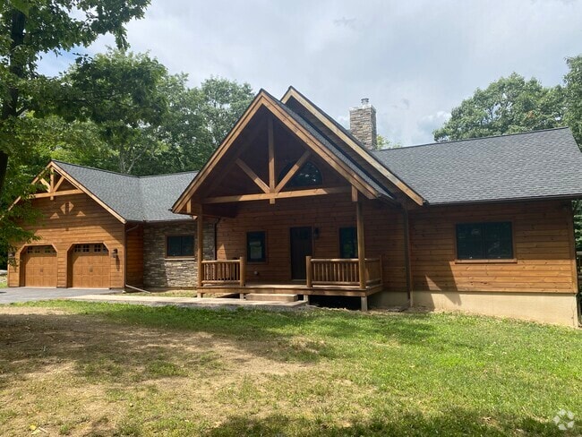 Summit Woods Houses for Rent with a Garage - Roaring Brook Twp, PA - 1 ...