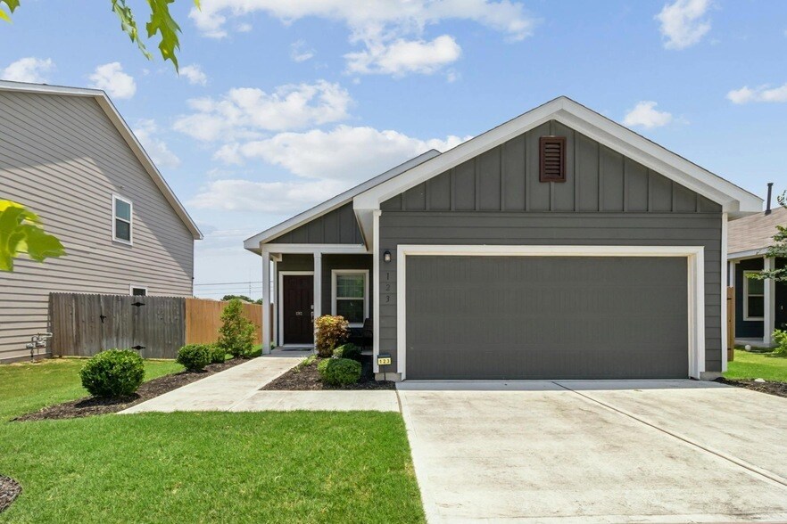 123 Emerald Green Trail, Mustang Ridge, TX 78610 | Apartments.com