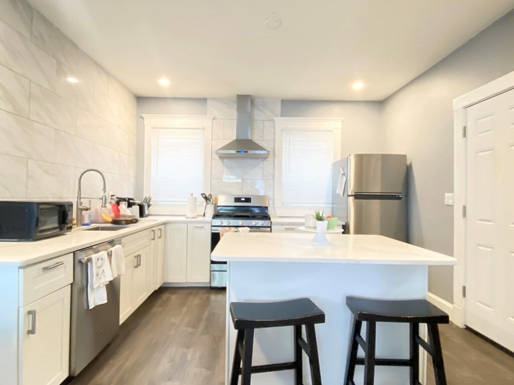 27 Doris St Unit 1, Boston, MA 02125 - Room for Rent in Boston, MA ...