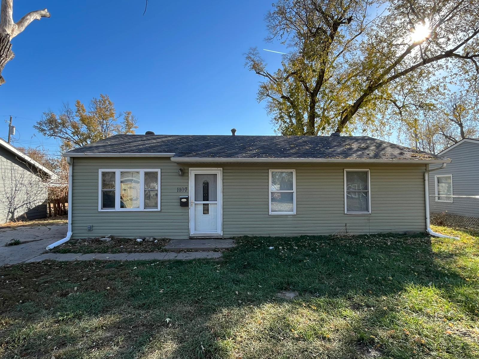1107 Hiatt St, Carter Lake, IA 51510 - House Rental in Carter Lake, IA ...
