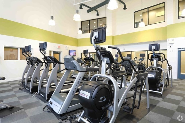 Riverside Apartments - 5860 Cameron Run Ter Alexandria, VA - Apartments ...