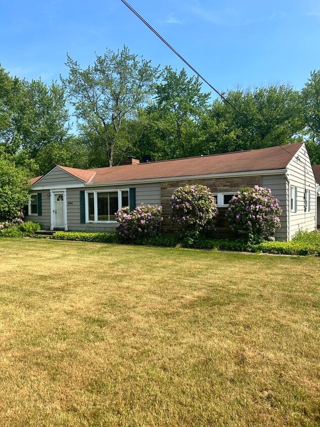 30800 Miles Rd, Solon, OH 44139 - House Rental in Solon, OH ...