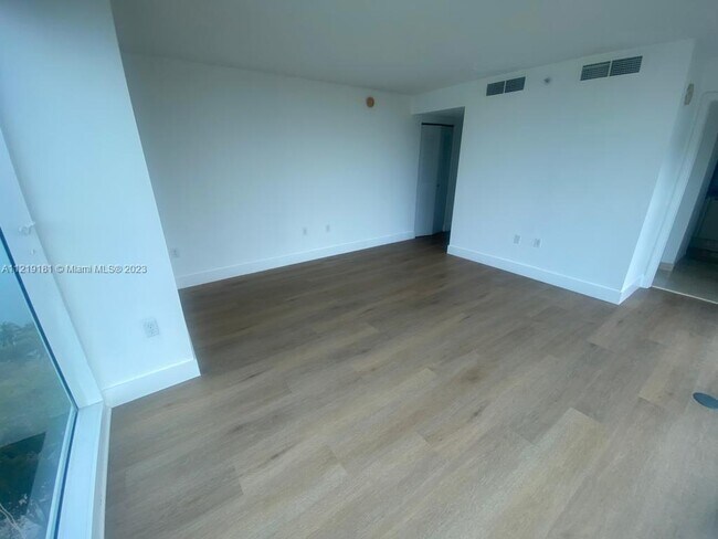 2101 Brickell Ave Unit 1401, Miami, FL 33129 - Condo for Rent in Miami, FL | Apartments.com