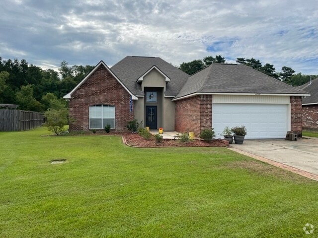 Woodland Crossing Apartments for Rent - Denham Springs, LA - 2 Rentals ...