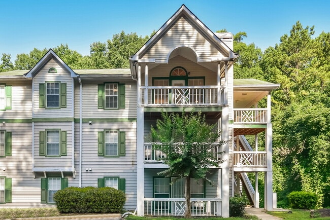 Cherry Ridge Apartments for Rent with a Yard - Decatur, GA - Updated ...