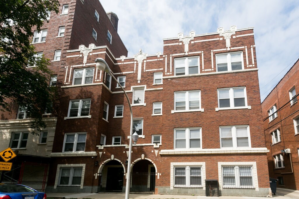 7456 N Greenview Ave Unit D3, Chicago, IL 60640 | Apartments.com