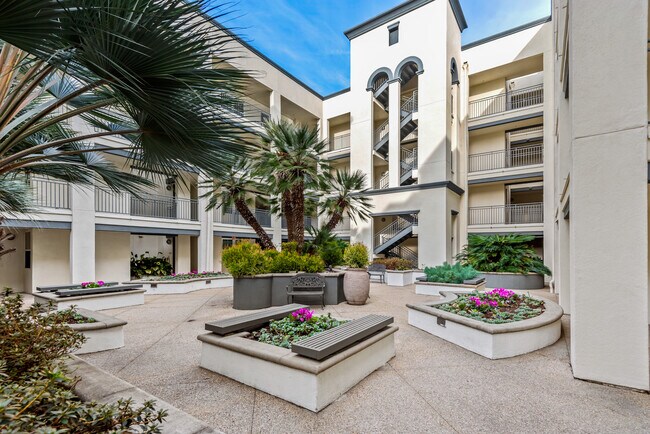 12963 Runway Rd Unit 215, Los Angeles, CA 90094 - Condo for Rent in Los ...