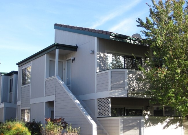 Springland Village Apartments for Rent with Parking - Sparks, NV - 1 ...